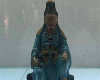 三彩观音坐像目前收购价格 中科商务网